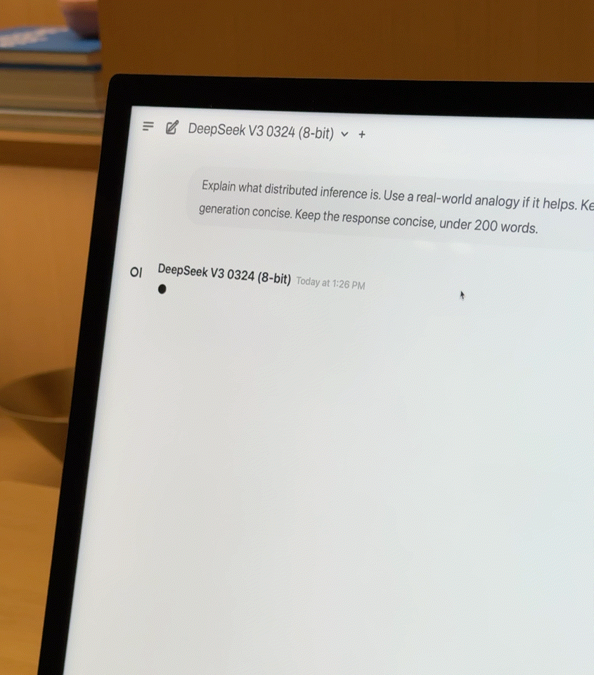 仅需 40 万，4 台顶配 Mac Studio 串联，同时跑两个 DeepSeek 是什么体验？|内存|Mac|gpu_新浪科技_新浪网